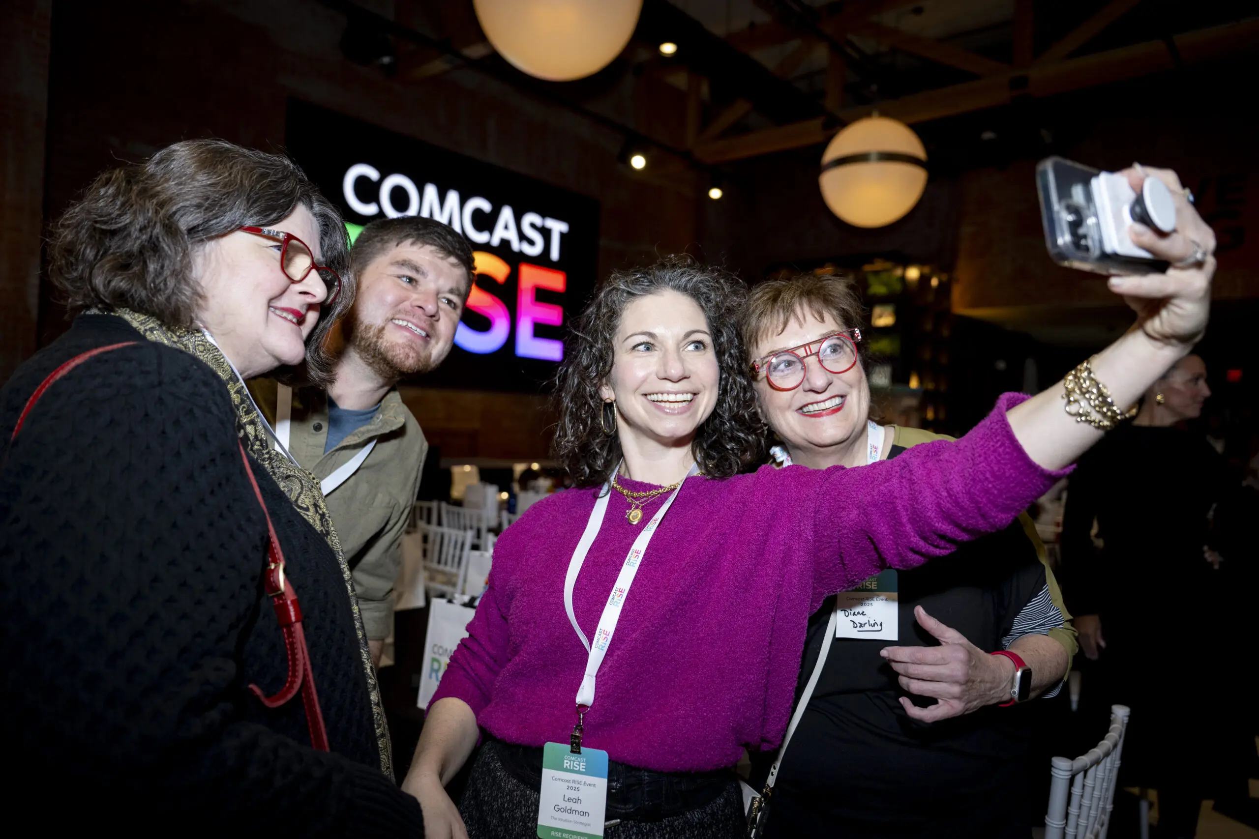 Comcast Celebrates 100 Small Businesses with Comcast RISE Grants in ...