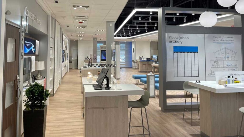 Comcast Opens New Xfinity Store in Plainville | Comcast New England