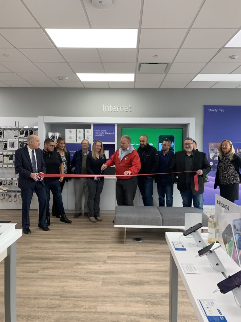 Comcast Opens New Xfinity Store in Derby | Comcast New England